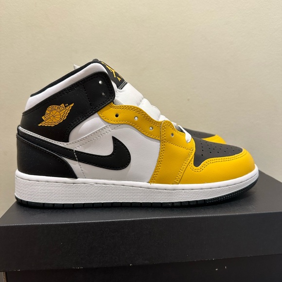 Jordan | Shoes | Nib Nike Air Jordan Mid Yellow Ochreblack Dq8423 71 Gs ...